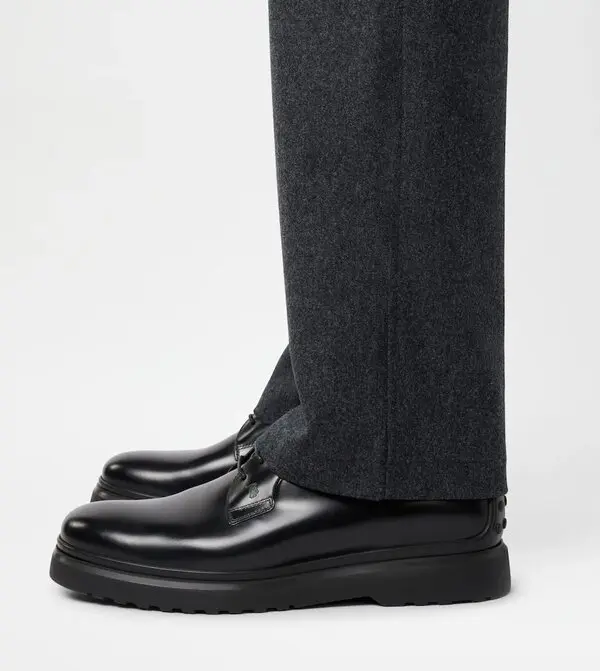 TOD'S Gommino Detail Round Toe Derby Shoes