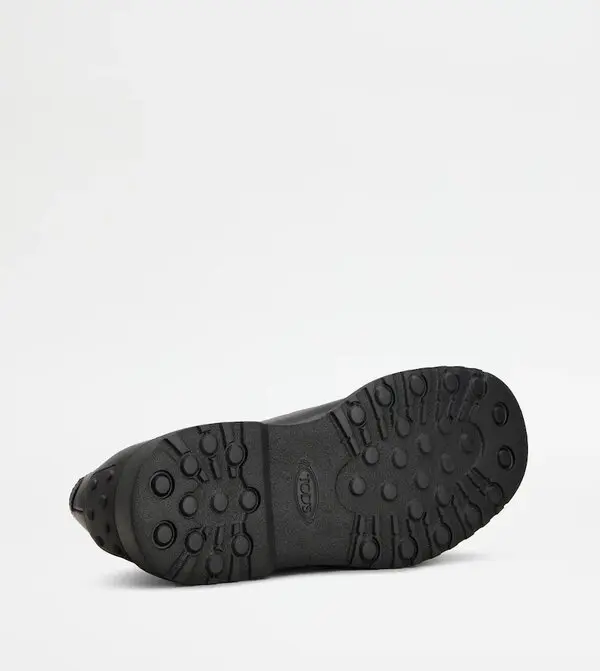 TOD'S Gommino Detail Round Toe Derby Shoes