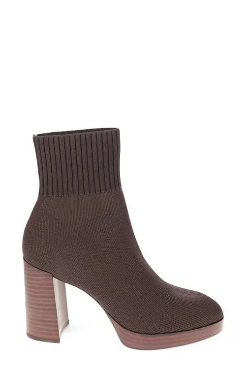 Pelle Moda Vonni Platform Bootie - Chocolate