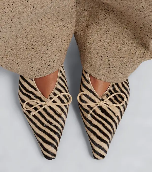 Jacquemus Cubisto Calf Hair Slingback Pumps - Beige