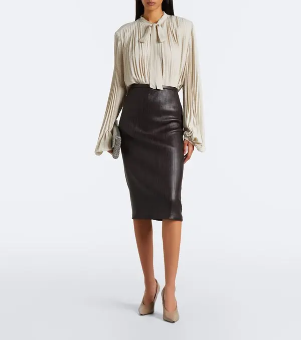 ROGER VIVIER Choc Leather Pumps