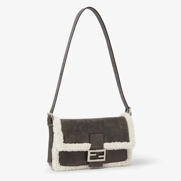 Fendi Baguette® 26424