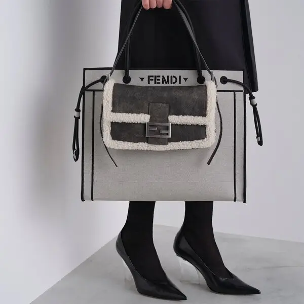 Fendi Baguette® 26424