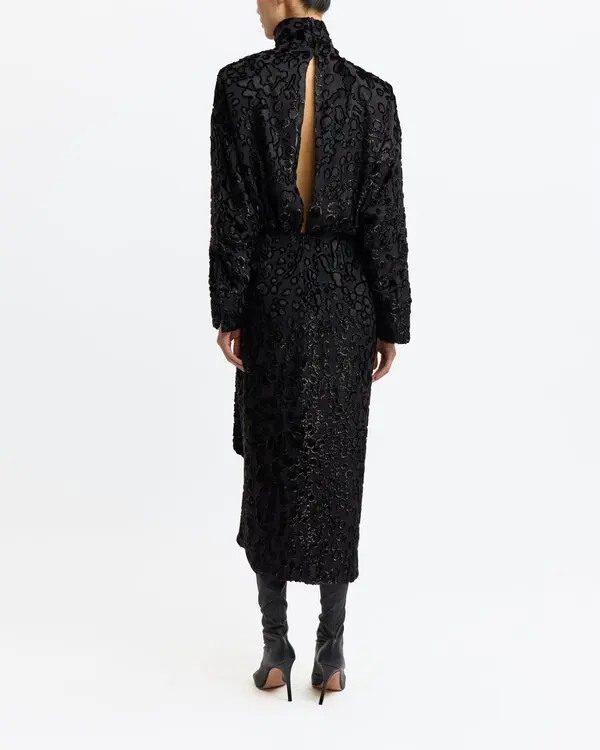 16Arlington Resia Midi Dress