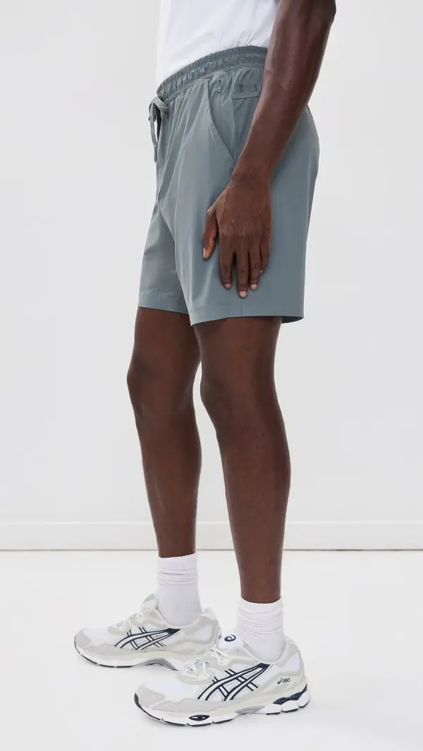 RHONE Pursuit Shorts 7 - Shadow Blue