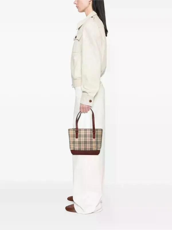 Burberry 2000-2017 House Check Canvas Shoulder Bag