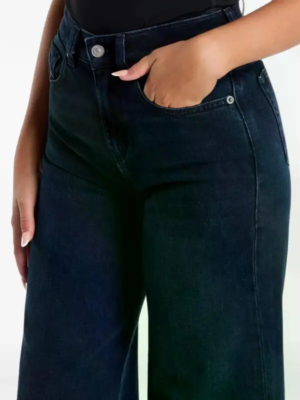 DIESEL® Flare Jeans Regular Waist 1978 D-akemi