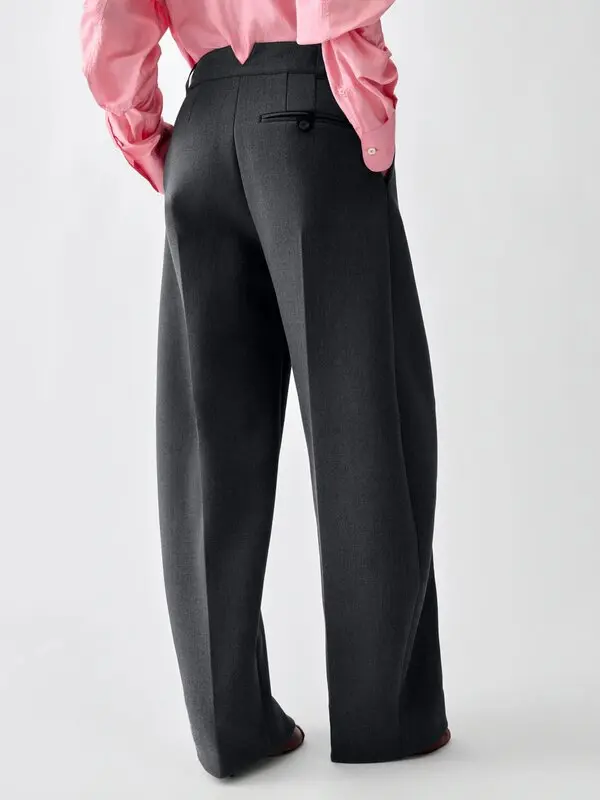 Jacquemus Curved-leg Trousers