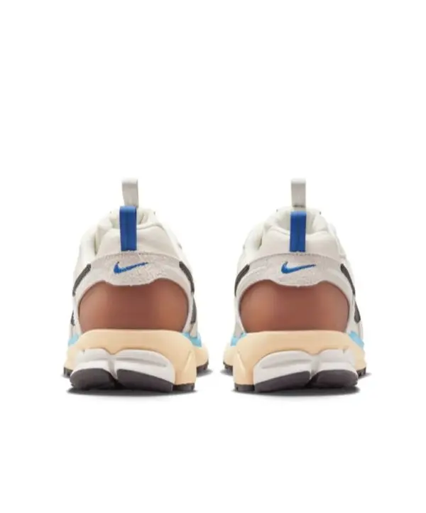 Nike Zoom Vomero 5 Sneakers - Nude