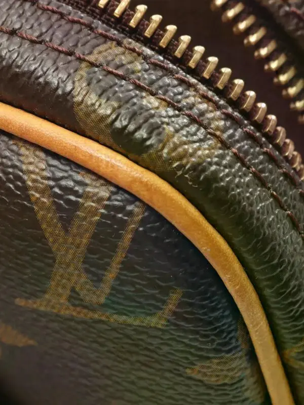 LOUIS VUITTON 2009 Pm Reporter Monogram Shoulder Bag