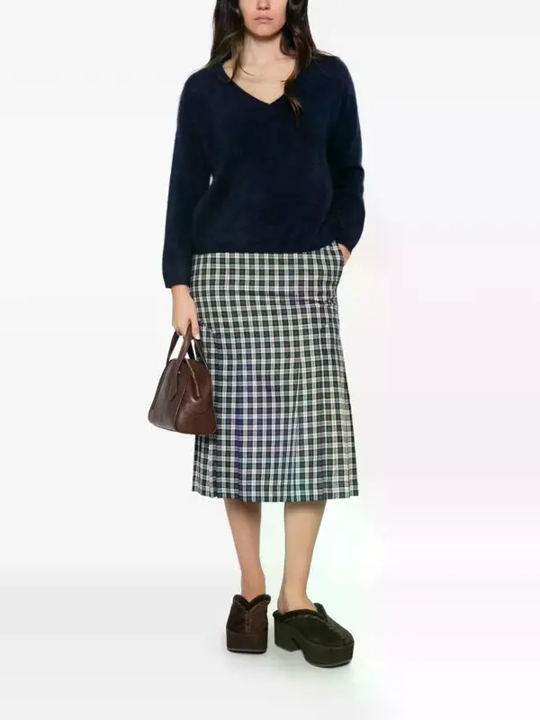 ABSOLUT CASHMERE V-neck Cashmere Sweater