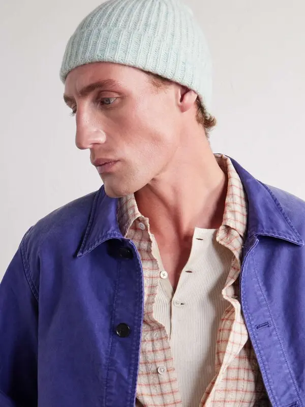 Auralee Ribbed Cashmere Beanie