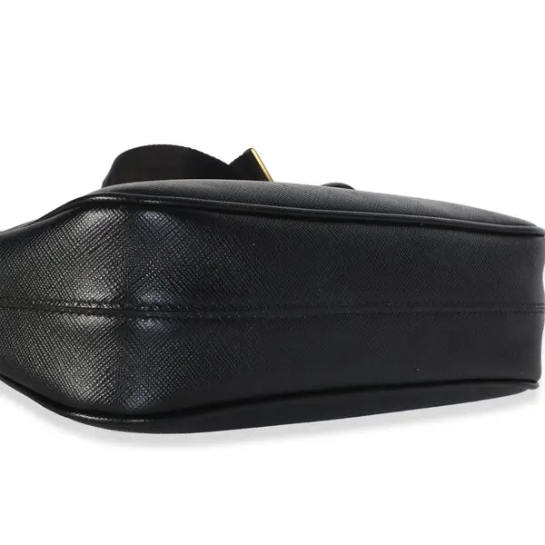 Prada Saffiano Re-edition 2005 Shoulder Bag - Black