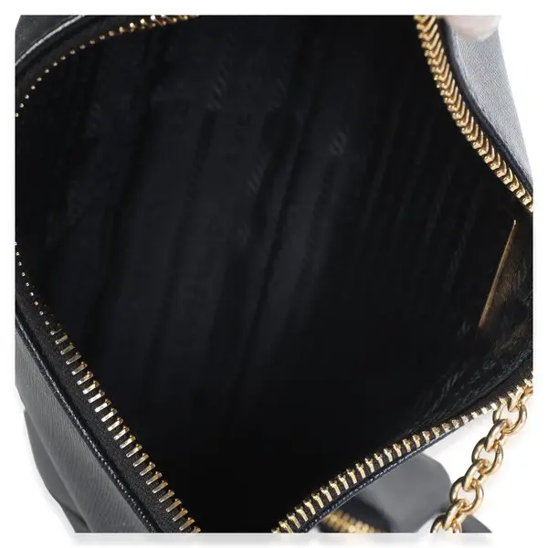 Prada Saffiano Re-edition 2005 Shoulder Bag - Black
