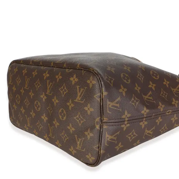 LOUIS VUITTON Monogram Canvas Neverfull Mm