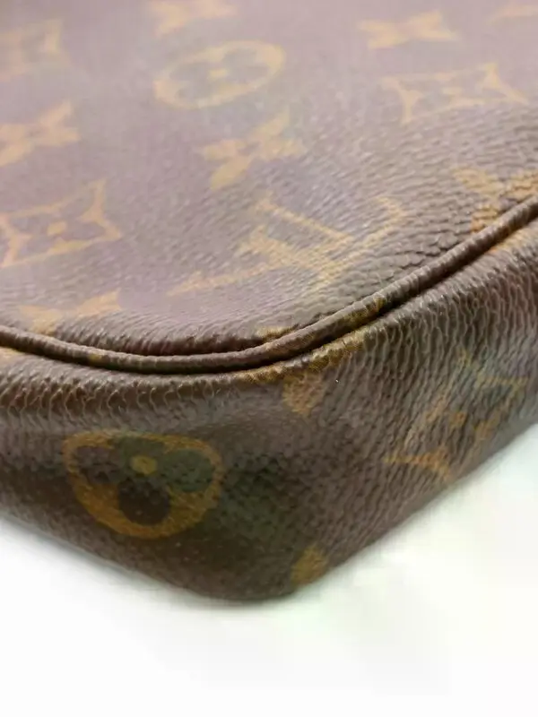 LOUIS VUITTON 2000 Pochette Accessoires Monogram Shoulder Bag - Brown