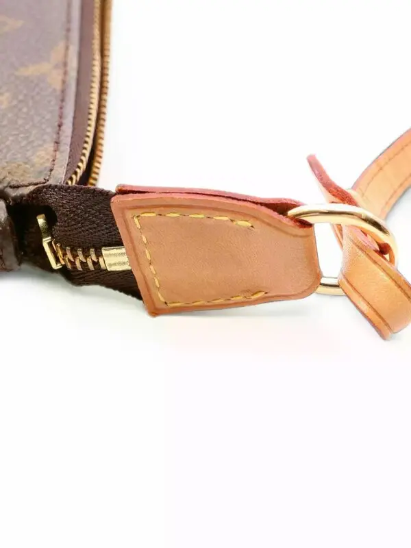 LOUIS VUITTON 2000 Pochette Accessoires Monogram Shoulder Bag