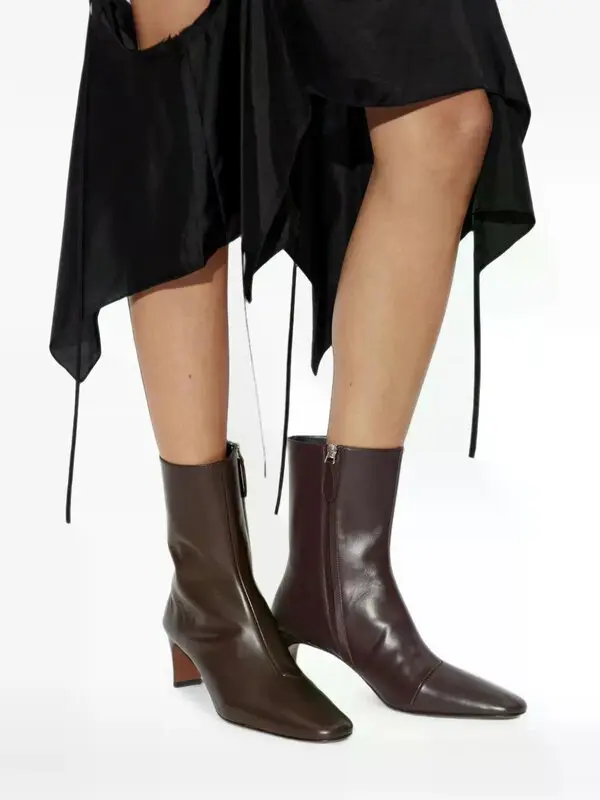 NEOUS Nervia Leather Ankle Boots