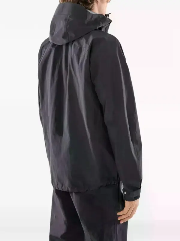 66 NORTH Dyngja Shell Jacket