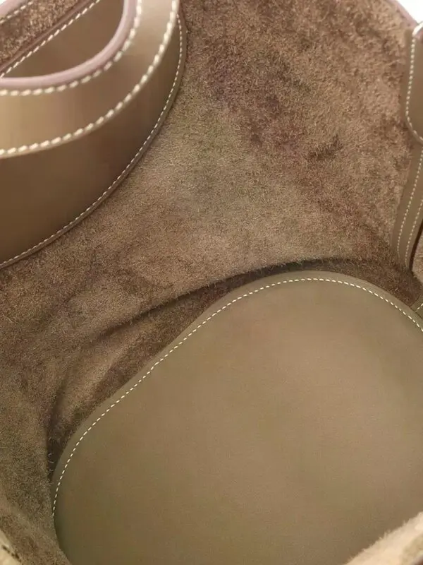 Hermès In The Loop Leather Handbag - Neutrals