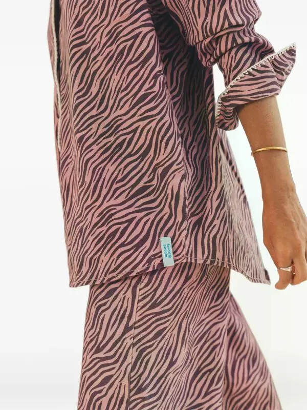 FAVORITE PEOPLE Lake Zebra-pattern Shirt