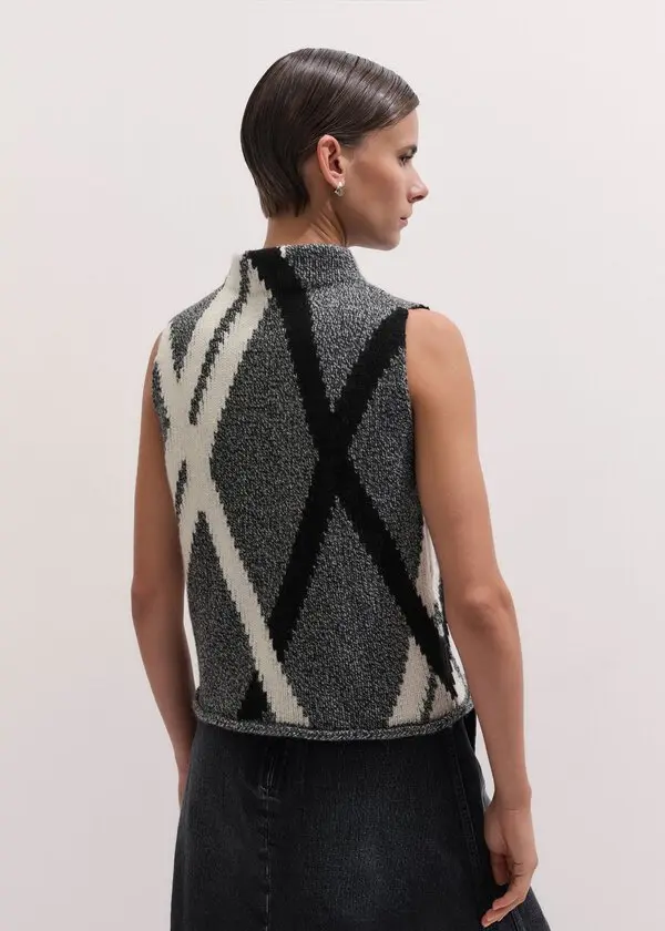 ME+EM Exploded Argyle Straight Knit Vest