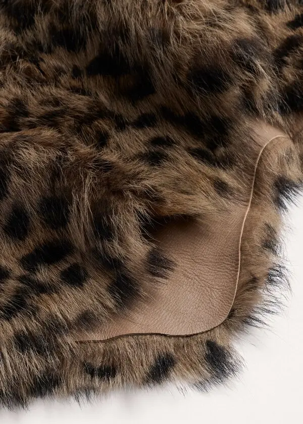 ME+EM Shearling Scarf Tan-black