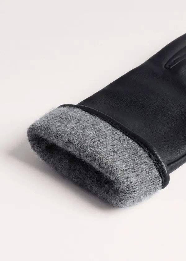 ME+EM Short Glove