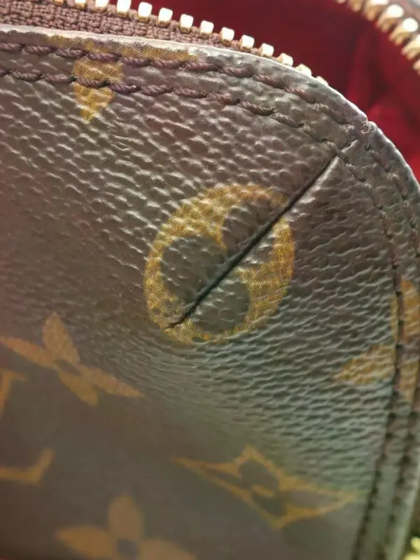 LOUIS VUITTON 2004 Gm Kusan Monogram Canvas Shoulder Bag