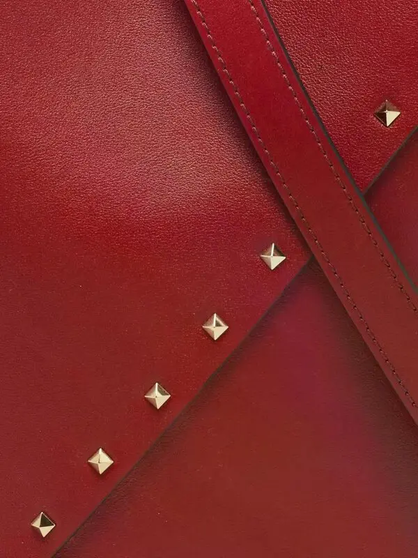 Valentino Garavani Rockstud Wispy Leather Bucket Bag
