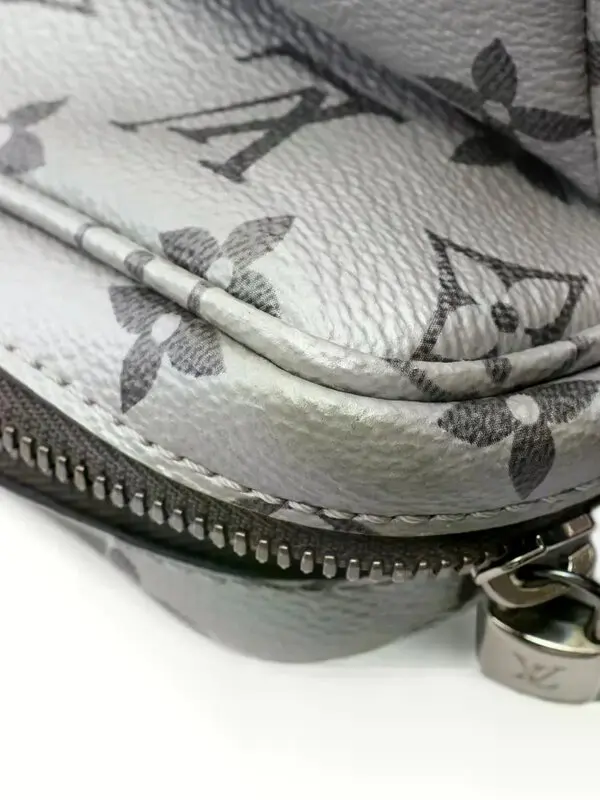 LOUIS VUITTON 2017 Pm Monogram Messenger Bag