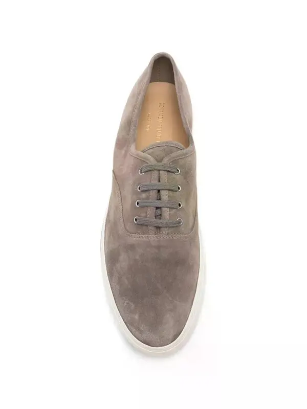 COMMON PROJECTS Four Hole Sneakers