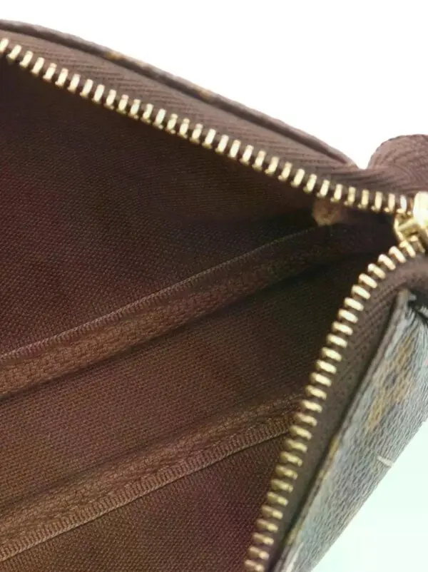 LOUIS VUITTON 2016 Mini Illustre Pochette Monogram Canvas Tote Bag - Brown