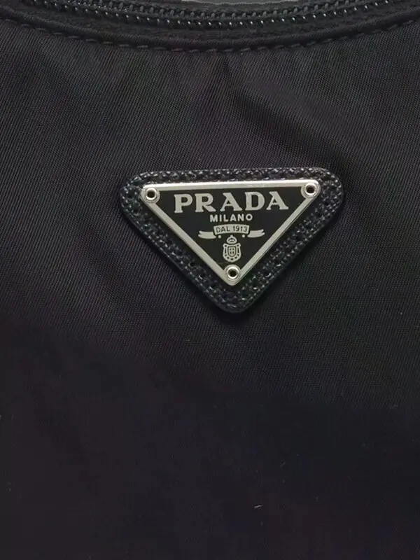 Prada Re-edition 2000 Shoulder Bag