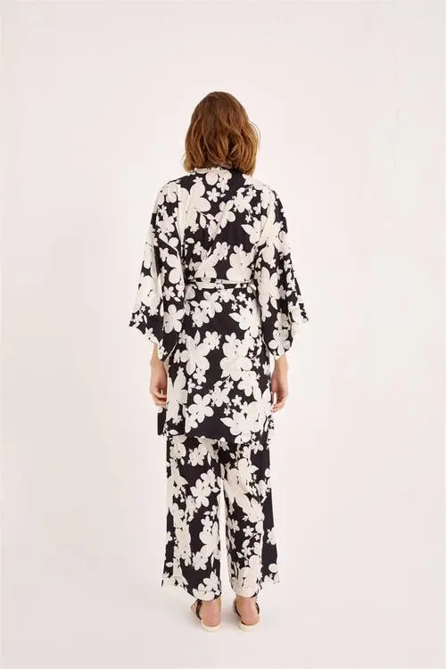 AYJE Albeon Short Robe