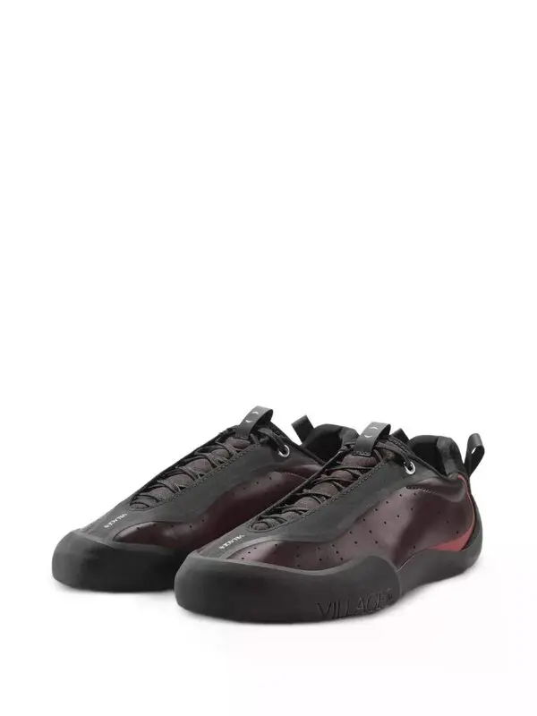 VILLAGE PM 2pm Low-top Sneakers