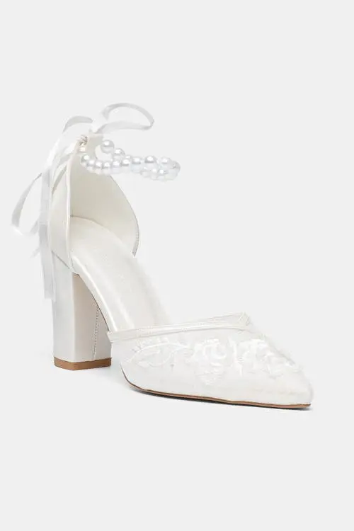 FOREVER & ALWAYS SHOES Odeline Block Heel Bridal Pump - Ivory