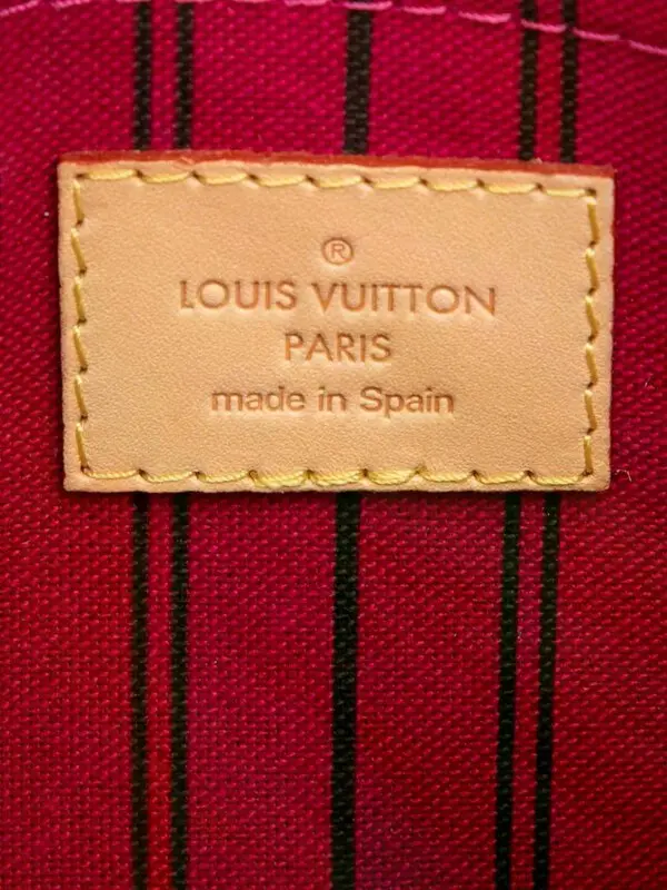 LOUIS VUITTON 2018 Monogram Neverfull Mm Pouch