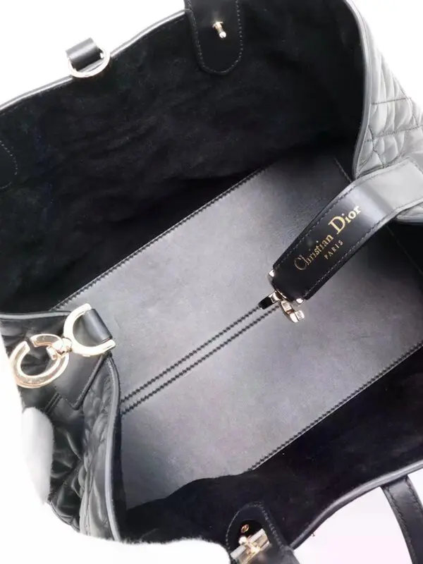 Dior 2020-2026 Medium Macrocannage Calfskin Toujours Handbag