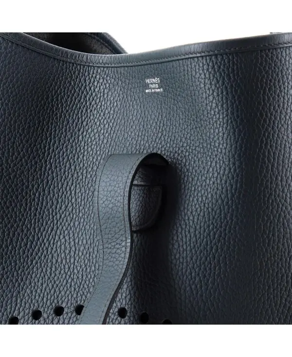 Hermès Evelyne Iii Clemence Leather Crossbody - Blue