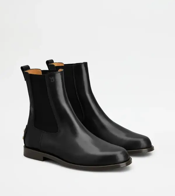 TOD'S Studded Chelsea Boots