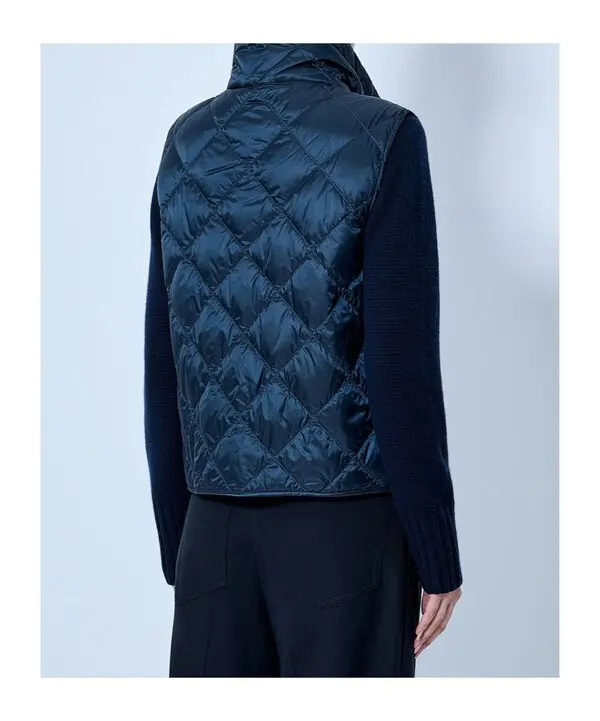 Max Mara Quilted Gilet With Drawstring Collar - No