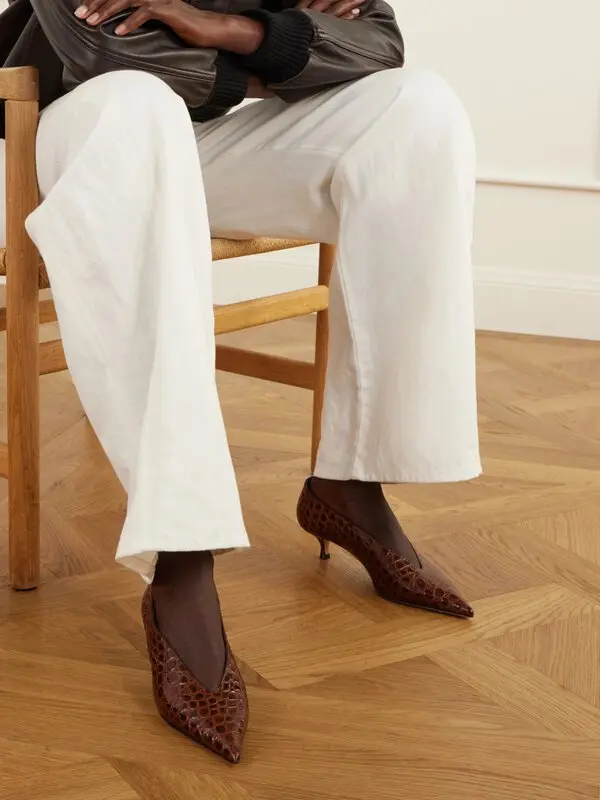 Le Monde Beryl Croc-embossed Low-heel Shoes