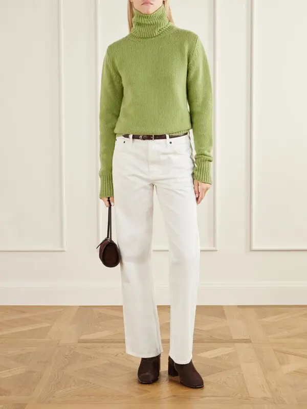 Giuliva Heritage The Tina Cashmere Turtleneck Sweater