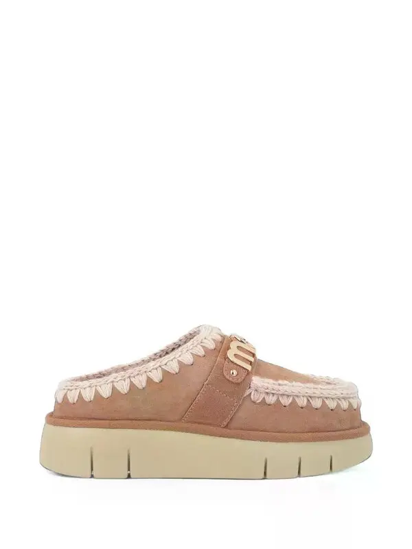 Mou Bounce Crochet-trim Clogs