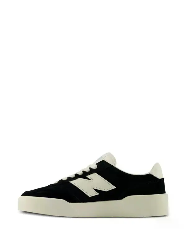 NEW BALANCE 750 Sneakers