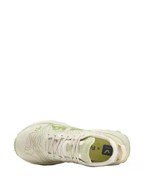 VEJA Harpie Trail Sneakers
