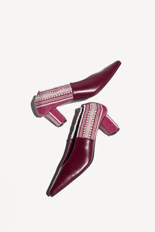 AMAMBAIH Ana Pumps - Wine