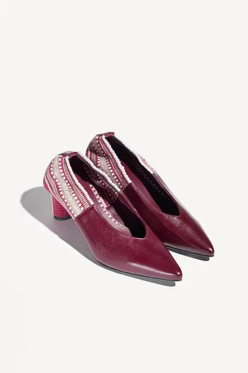 AMAMBAIH Ana Pumps - Wine