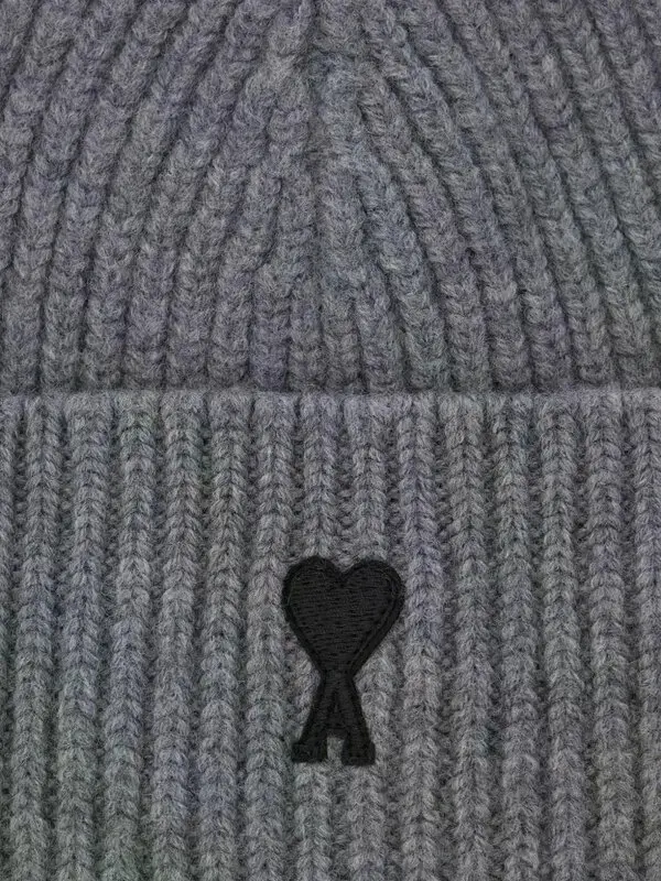 AMI Paris De Coeur Ribbed-knit Beanie Hat